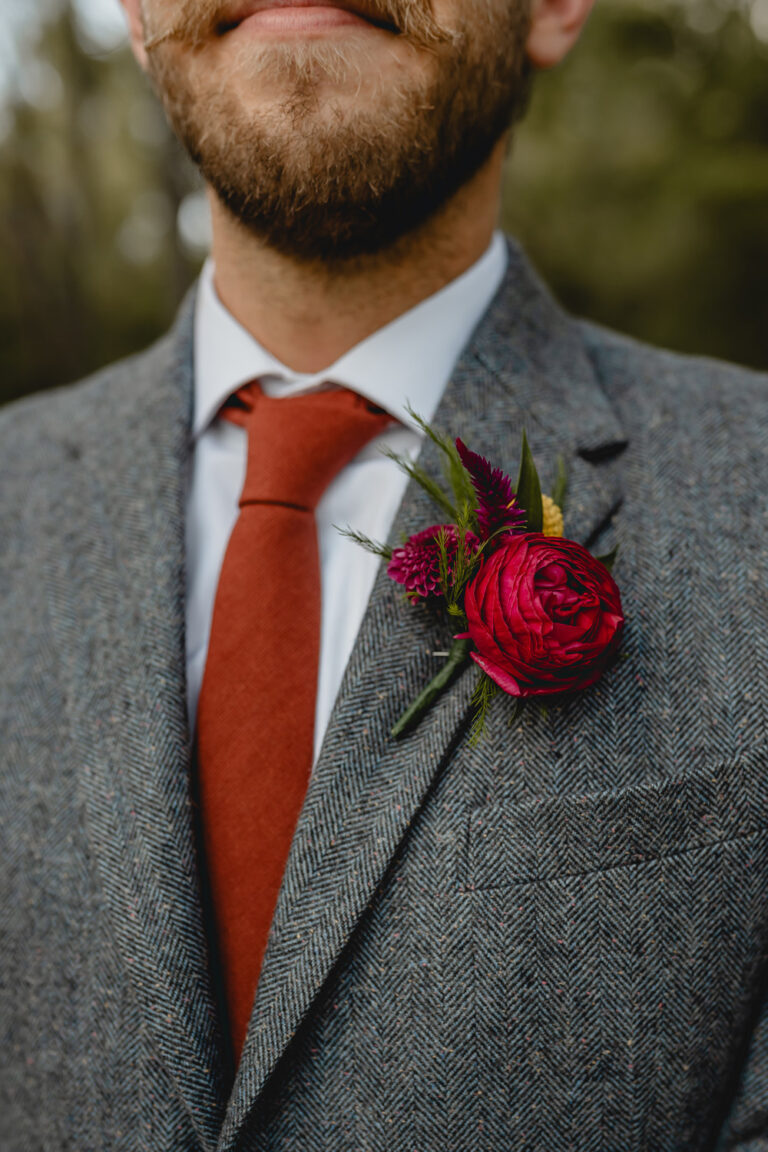 BEKAH + TONY // a colorful + carefree woodsy wedding at Lost Hill Lake ...
