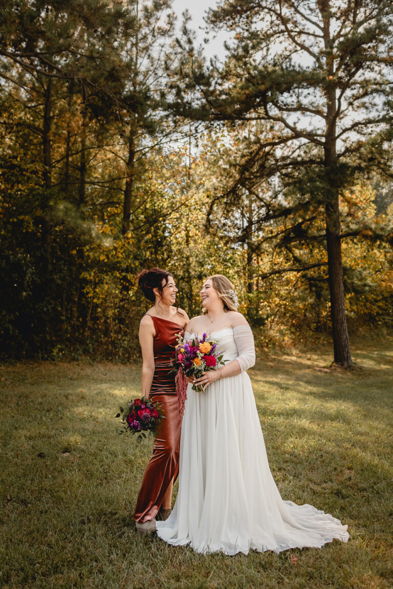 BEKAH + TONY // a colorful + carefree woodsy wedding at Lost Hill Lake ...